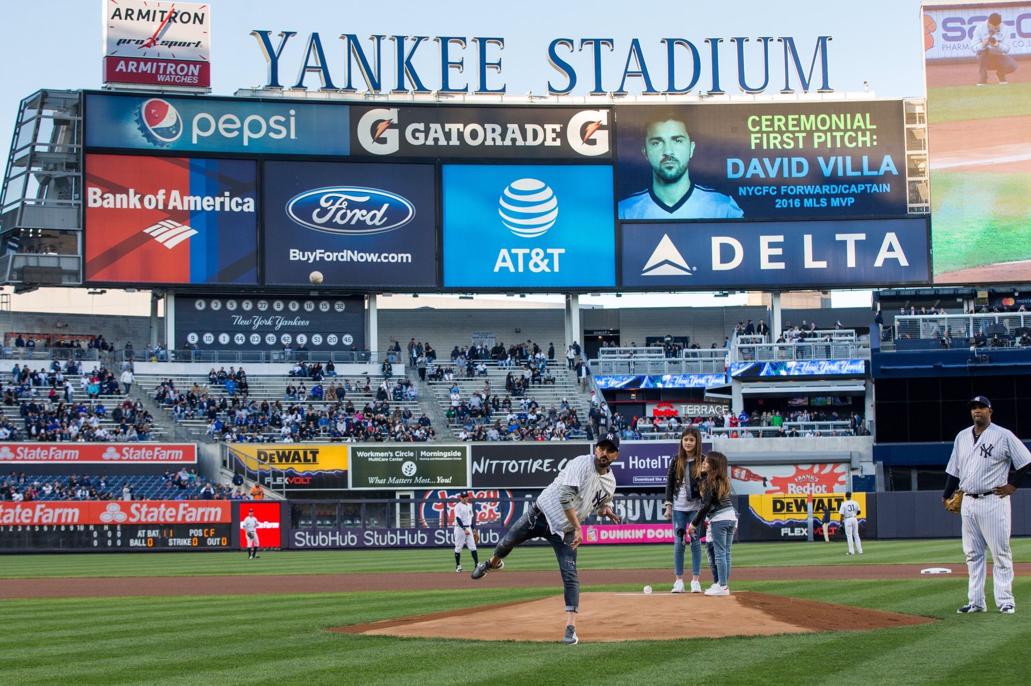 David Villa throws first pitch at Yankee Stadium - VOS USA